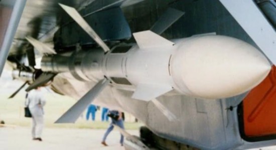 俄战机将配升级版R-27导弹 可击落110公里外敌机_荔枝网新闻